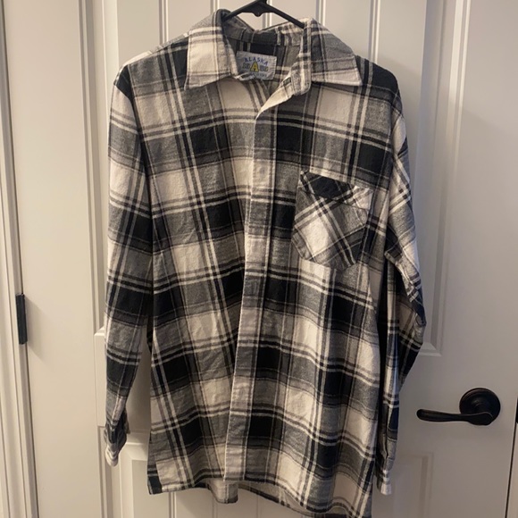 Alaska Wilderness Gear | Tops | Alaska Wilderness Gear Flannel | Poshmark
